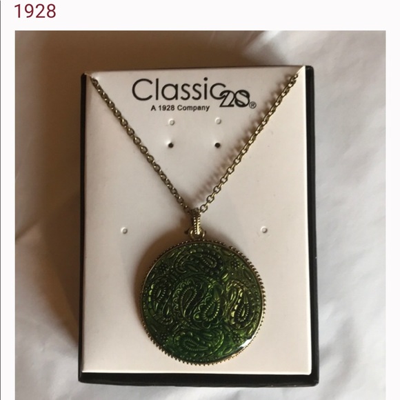 1928 | Jewelry | Vintage Green Medallion | Poshmark